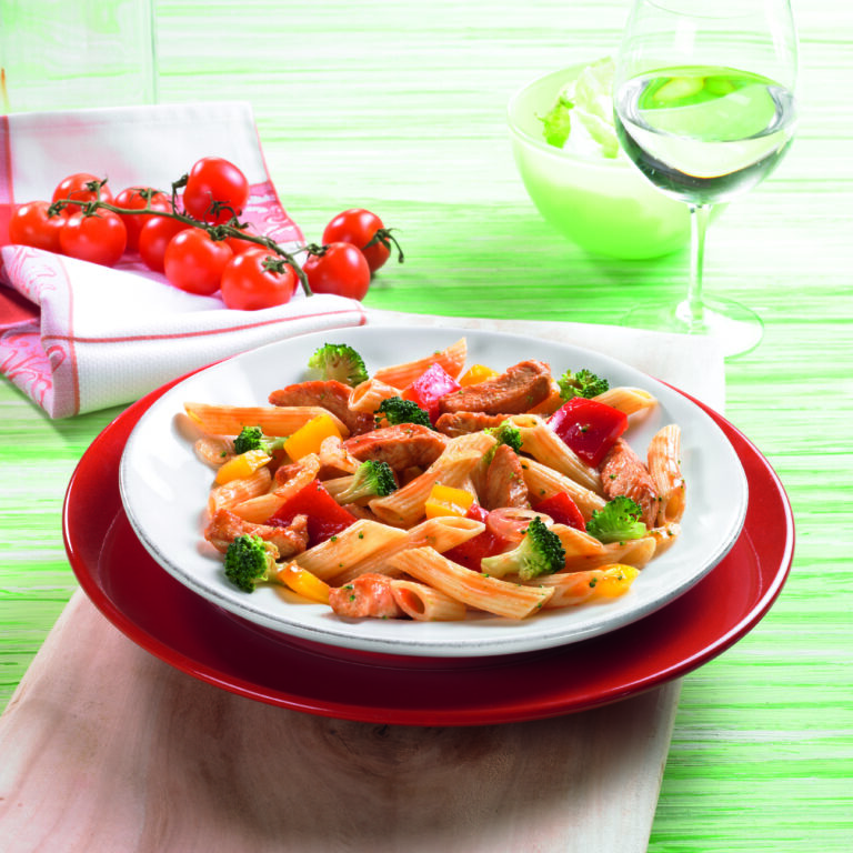 Makaron penne z kurczakiem "Primo Pasta" - Foodservice PL